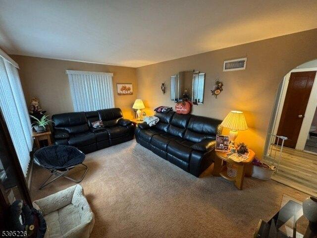 house with 4 bedroom, Totowa NJ DLS102255233