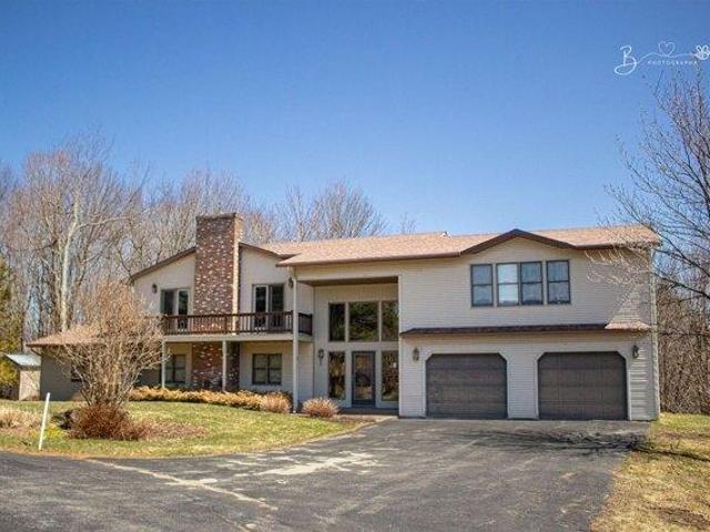 house with 4 bedroom, Troy VT DS103069735