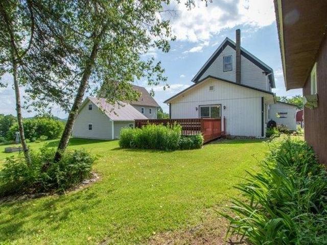 house with 4 bedroom, Troy VT ES104808144
