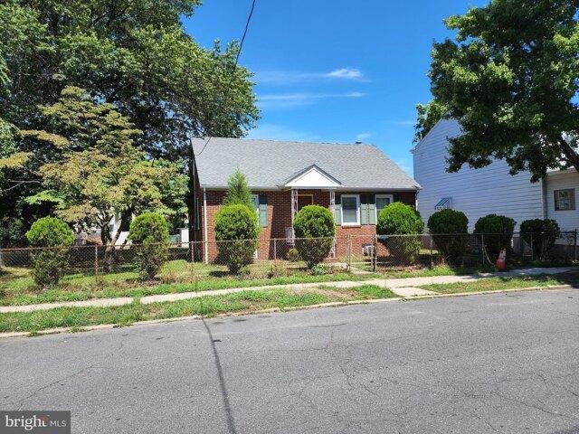 house with 4 bedroom, Trenton NJ DLS101800467