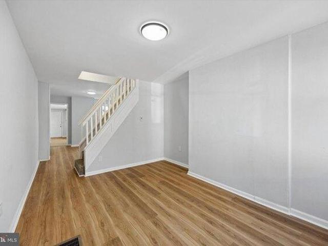house with 4 bedroom, Trenton NJ DLS102559415