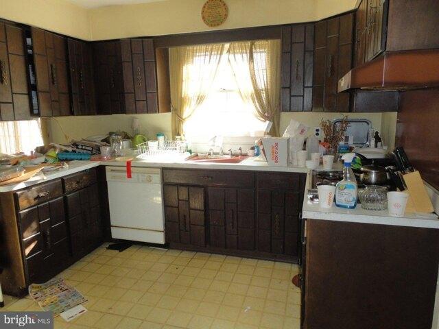 house with 4 bedroom, Trenton NJ DLS102561977
