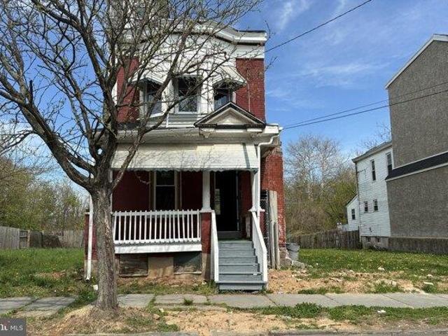 house with 4 bedroom, Trenton NJ DLS102562132