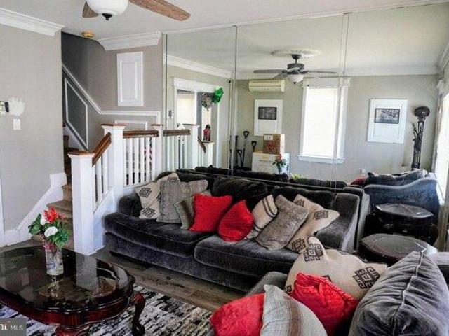 house with 4 bedroom, Trenton NJ DS102565807