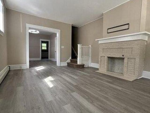 house with 4 bedroom, Trenton NJ ES105173791