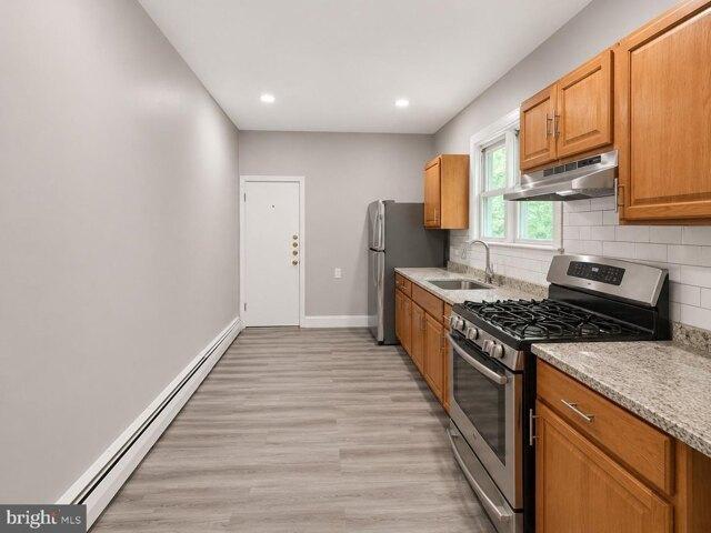 house with 4 bedroom, Trenton NJ ES105205899