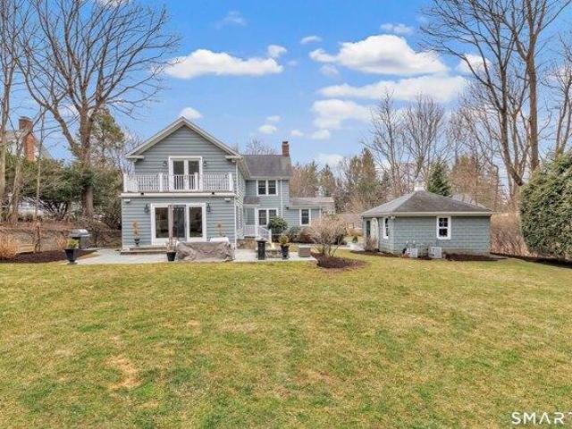 house with 4 bedroom, Trumbull CT DLS102279810