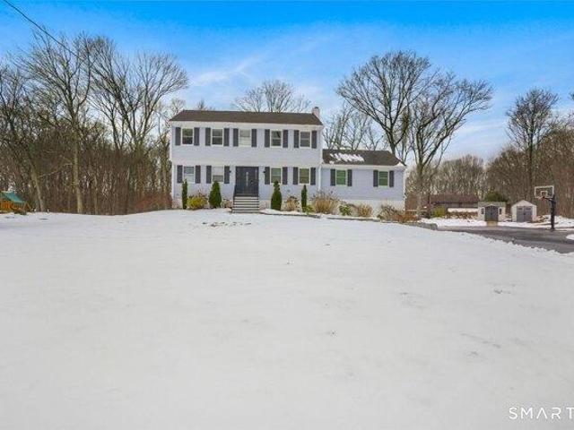 house with 4 bedroom, Trumbull CT DLS102284167
