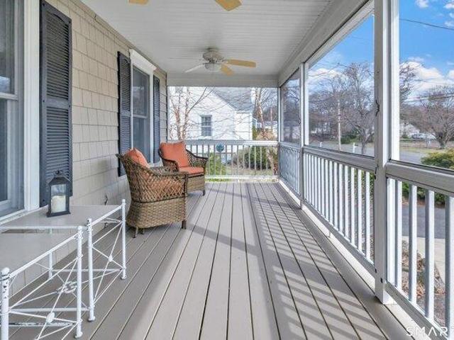 house with 4 bedroom, Trumbull CT DS102217326