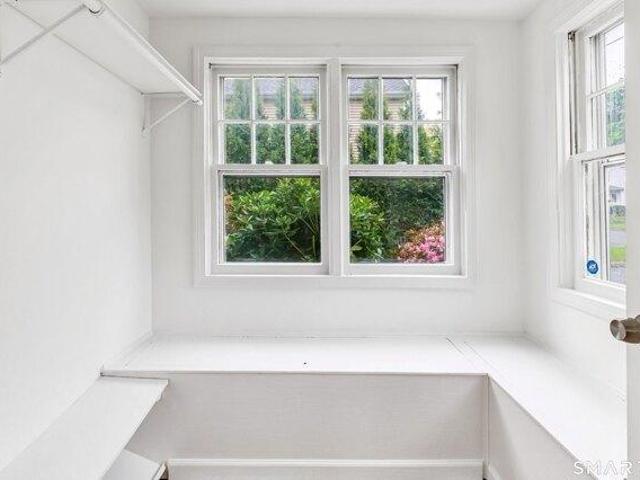 house with 4 bedroom, Trumbull CT ES103099138