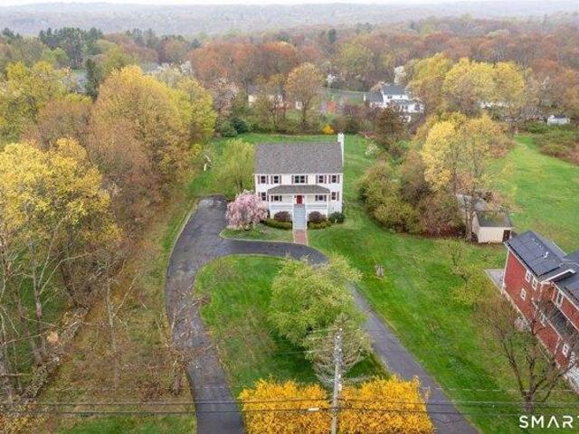 house with 4 bedroom, Trumbull CT ES103432602