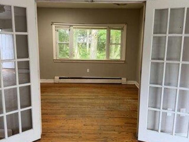 house with 4 bedroom, Trumbull CT ES104567754