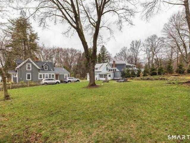 house with 4 bedroom, Trumbull CT ES105158480