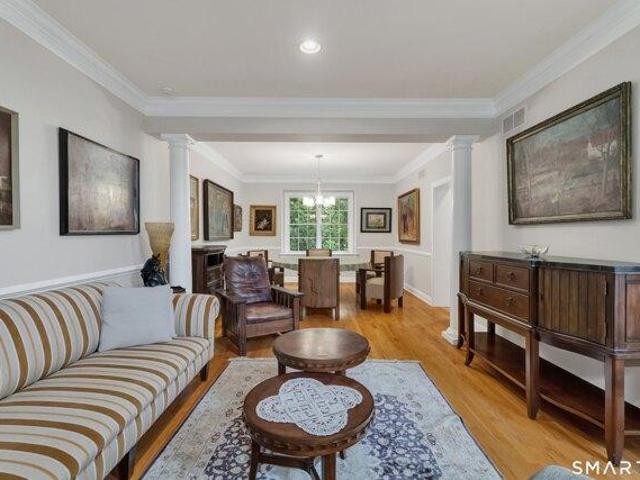 house with 4 bedroom, Trumbull CT ES105204883