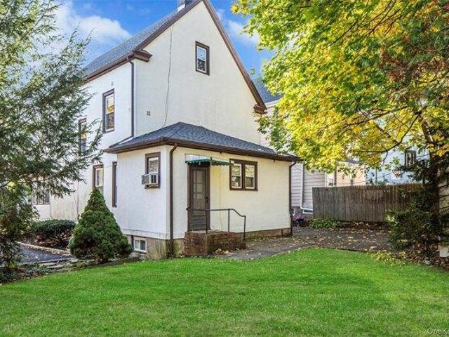 house with 4 bedroom, Tuckahoe NY ES104908367