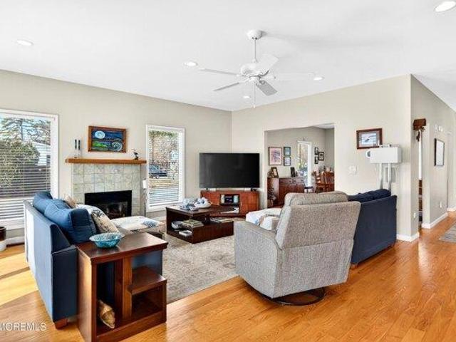 house with 4 bedroom, Tuckerton NJ ES103666857