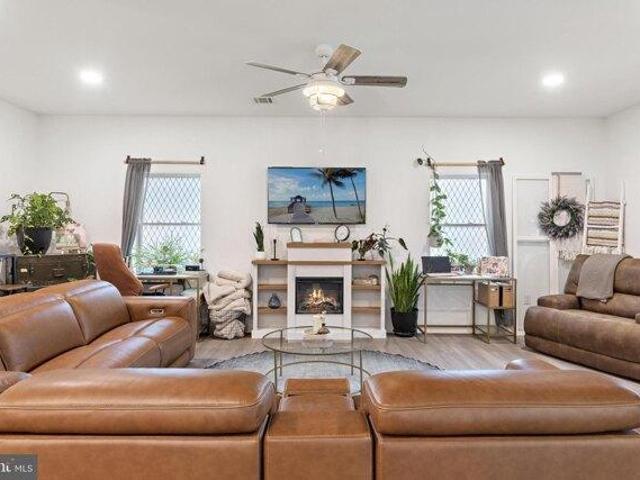 house with 4 bedroom, Tuckerton NJ ES105589882
