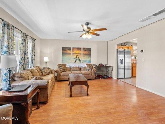 house with 4 bedroom, Union Beach NJ ES104833280