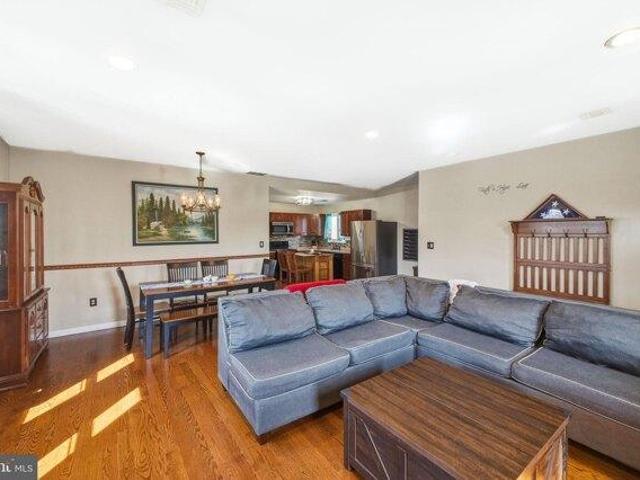house with 4 bedroom, Union Beach NJ ES105158690