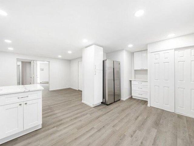 house with 4 bedroom, Union City NJ ES104187833