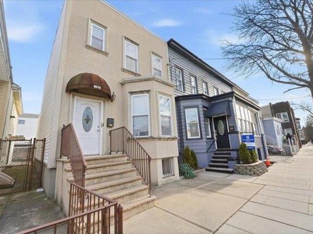 house with 4 bedroom, Union City NJ ES104605097