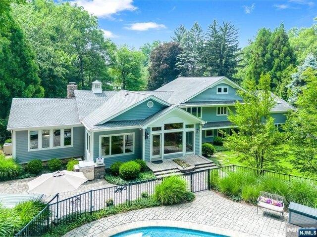 house with 4 bedroom, Upper Saddle River NJ ES105511224