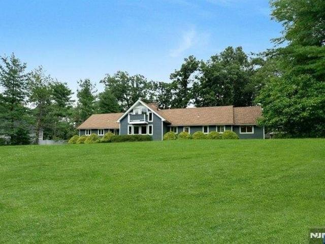 house with 4 bedroom, Upper Saddle River NJ ES105552521