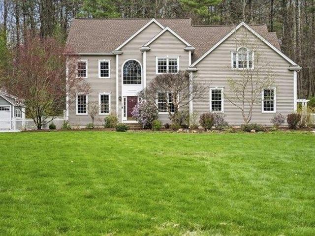house with 4 bedroom, Upton MA DS102586501