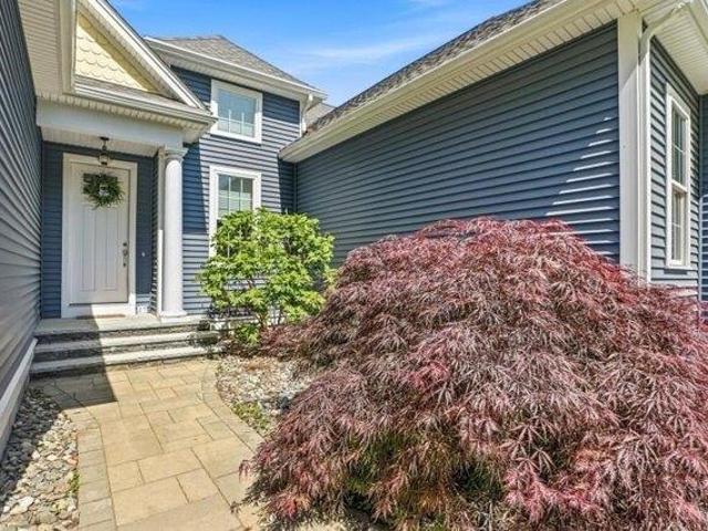 house with 4 bedroom, Upton MA DS104149627
