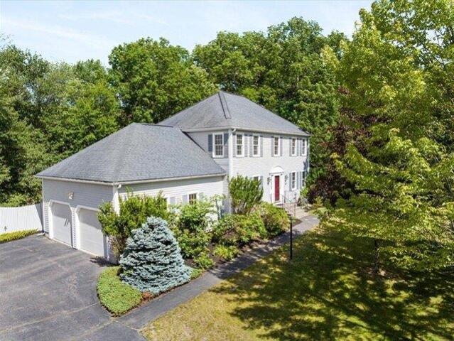 house with 4 bedroom, Upton MA ES103495426