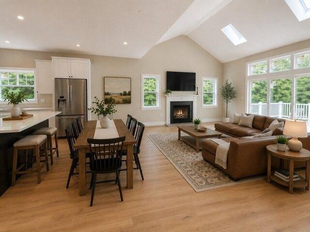 house with 4 bedroom, Upton MA ES104044055