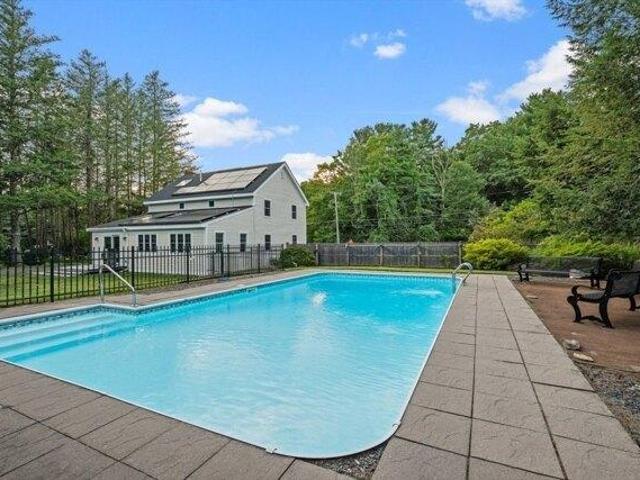house with 4 bedroom, Upton MA ES105141947