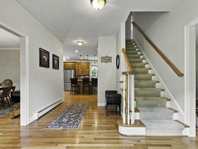 house with 4 bedroom, Upton MA ES105142550