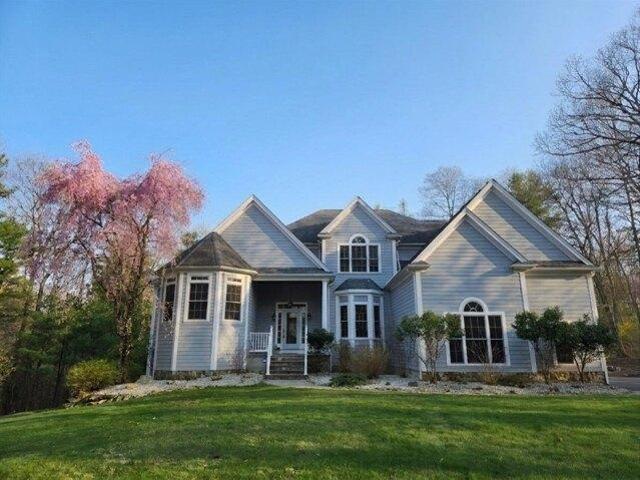 house with 4 bedroom, Uxbridge MA DS102959420