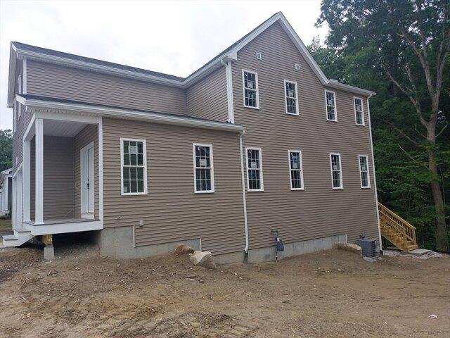 house with 4 bedroom, Uxbridge MA DS104265534