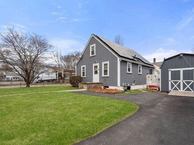 house with 4 bedroom, Uxbridge MA ES103099954