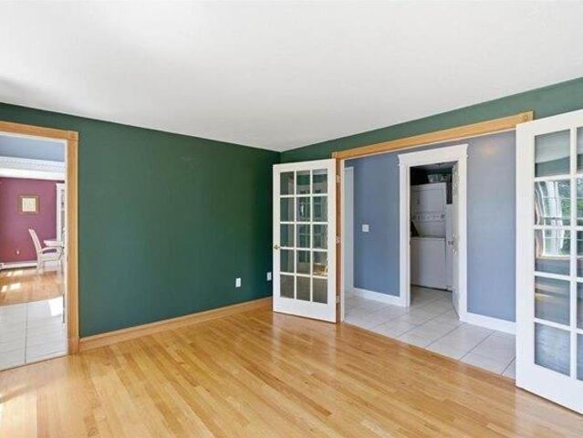 house with 4 bedroom, Uxbridge MA ES104478240