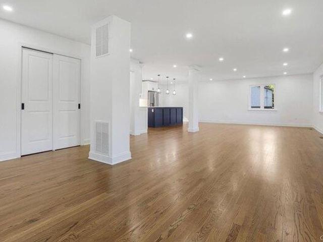 house with 4 bedroom, Valley Cottage NY DLS102280103