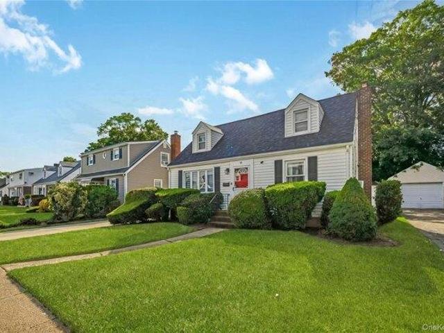 house with 4 bedroom, Valley Stream NY ES103601462