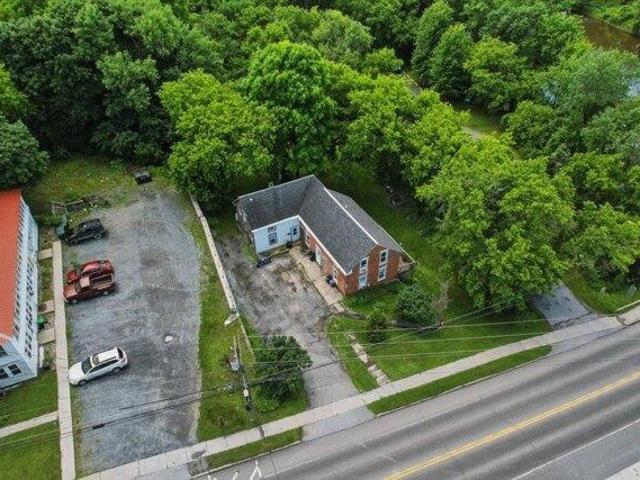 house with 4 bedroom, Vergennes VT ES104720295