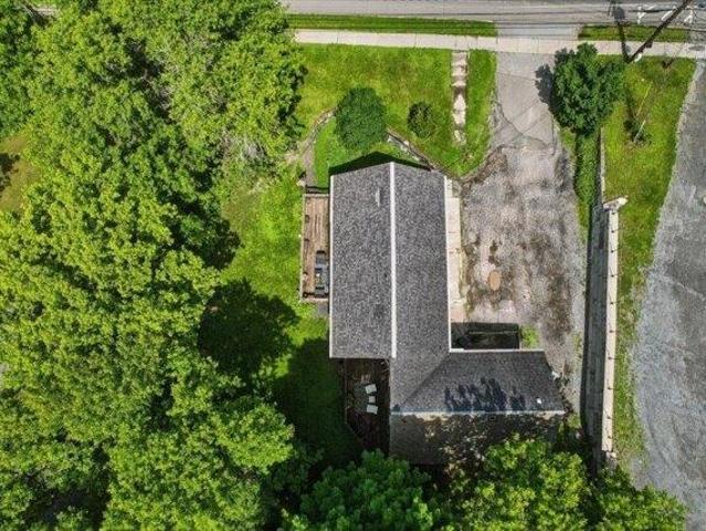 house with 4 bedroom, Vergennes VT ES105124408