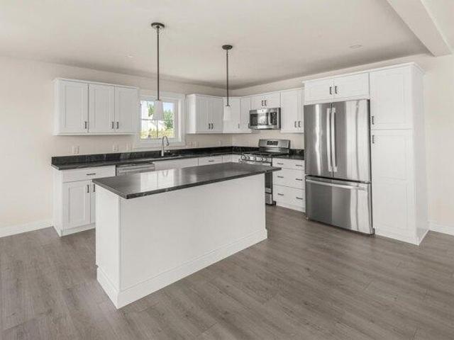 house with 4 bedroom, Vergennes VT ES105258034