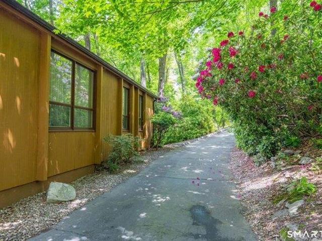 house with 4 bedroom, Vernon CT DS103885270