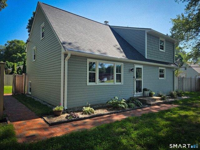 house with 4 bedroom, Vernon CT ES104481308