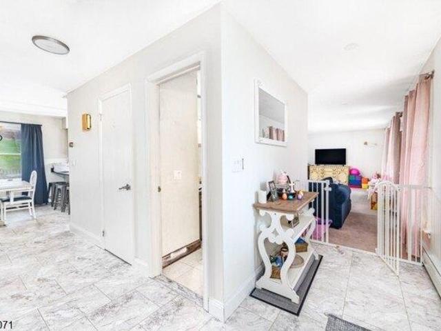 house with 4 bedroom, Vernon NJ ES105157338