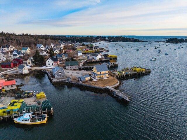 house with 4 bedroom, Vinalhaven ME DLS102061203