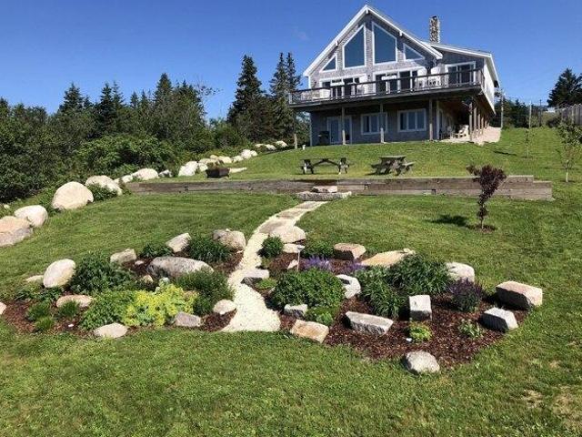 house with 4 bedroom, Vinalhaven ME ES103437593