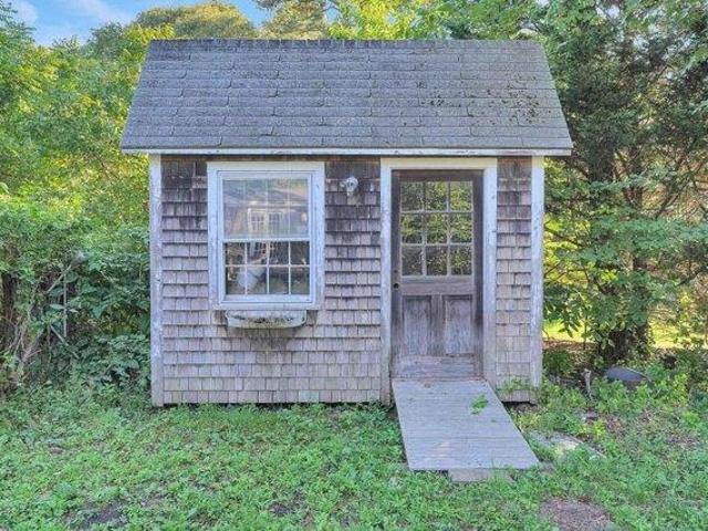 house with 4 bedroom, Vineyard Haven MA ES103887226
