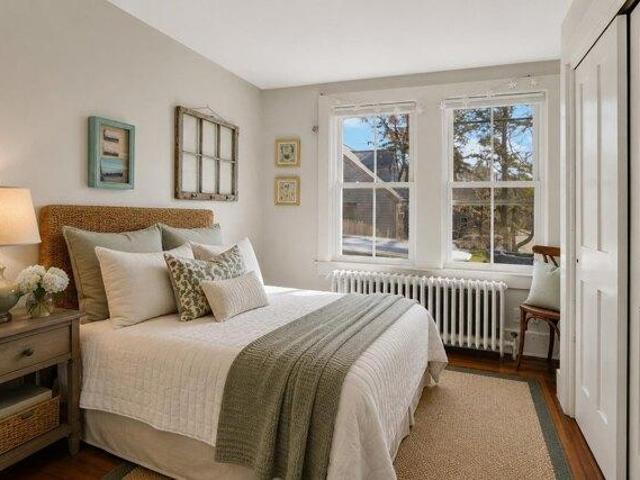 house with 4 bedroom, Vineyard Haven MA ES105095411