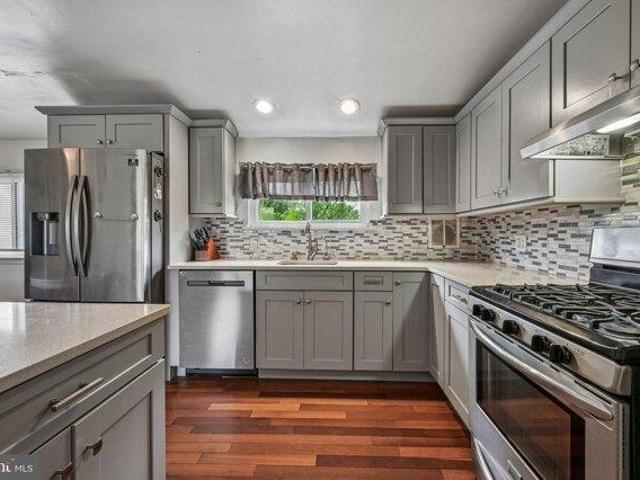 house with 4 bedroom, Voorhees NJ DS102778263